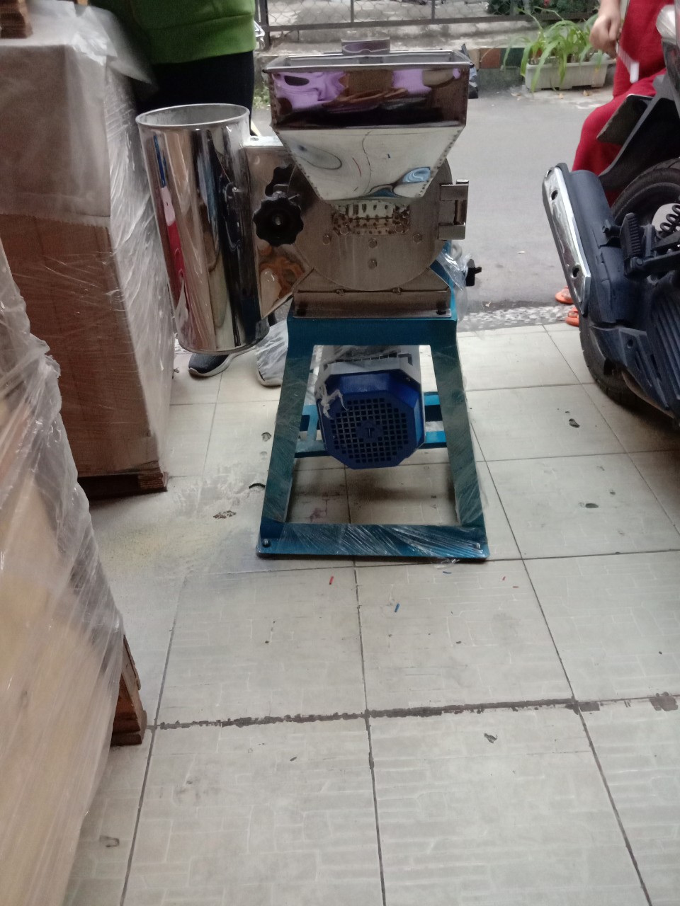 Máy xay bột công nghiệp đa năng xay hạt ngũ cốc, bột, xay các loại đậu